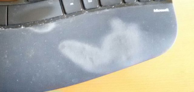 Keyboard Corner: Microsoft Sculpt Ergonomic Desktop | Signs & Symptoms ...
